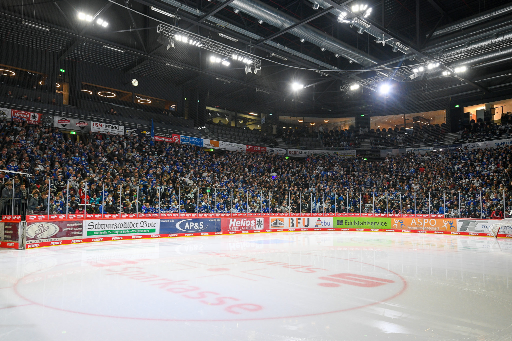 Derbyzeit in der Helios Arena – Schwenninger Wild Wings